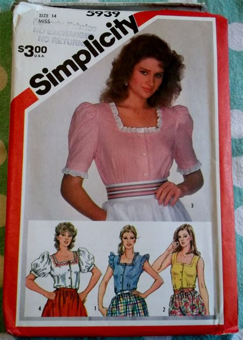 Retro Simplicity 5939 Misses Square Neck Blouse With Sleeve Variations