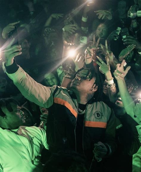Pin By Ju On No Cap 🥀 Concert Artist Quick