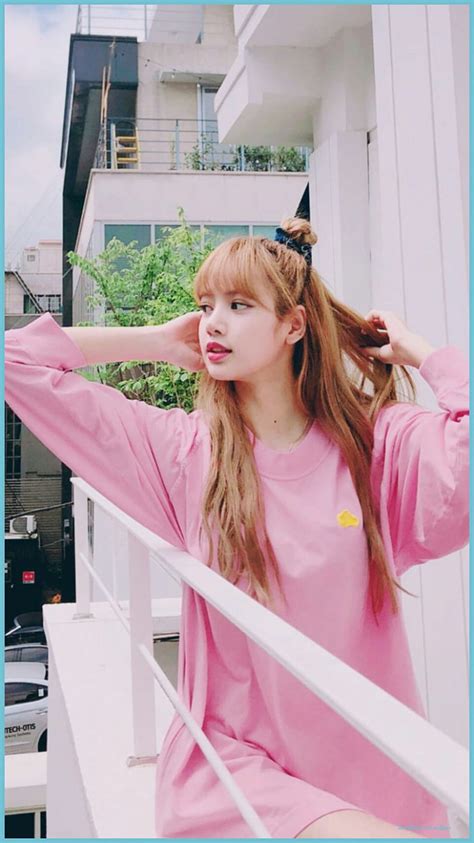 50 Lisa Cute Nhóm Blackpink Luôn Hút Fan Bằng Vẻ đẹp Dễ Thương Của Mình