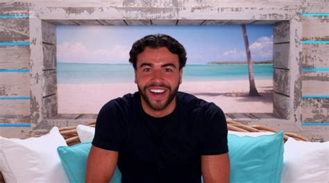 Love Island 2023 Fans Disgusted By Sammys ‘nasty Remarks About Jess