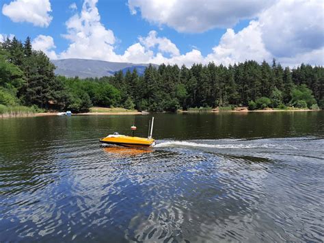 Se40 Water Sampling And Monitoring Usv Se40 Is A Multi Function Autonomous Boat Platform