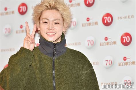 画像2129 菅田将暉、初紅白で「まちがいさがし」胸を打つ熱唱 長谷川博己・田中圭も絶賛＜紅白本番＞ モデルプレス