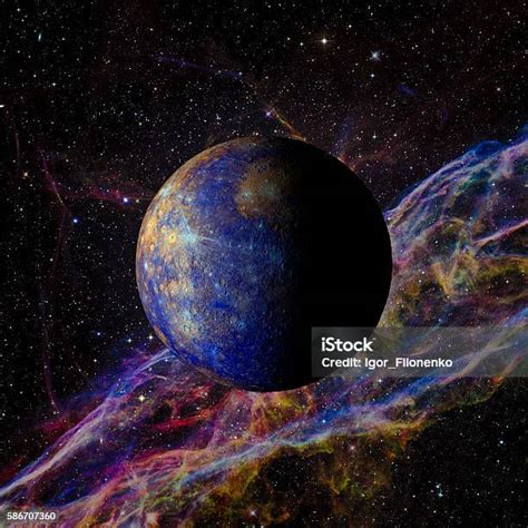 성운 배경 3d 렌더링에 태양계 행성 수성 0명에 대한 스톡 사진 및 기타 이미지 0명 거리 과학 Istock