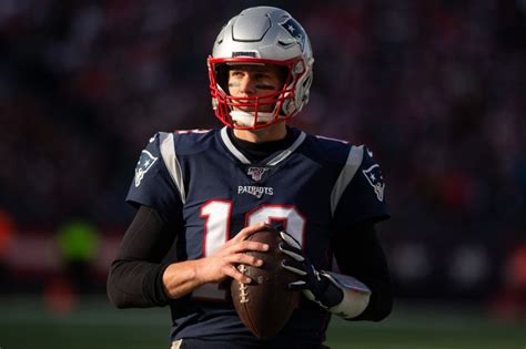 Watch Patriots Qb Tom Brady Posts Hype Video Narrated By Christopher