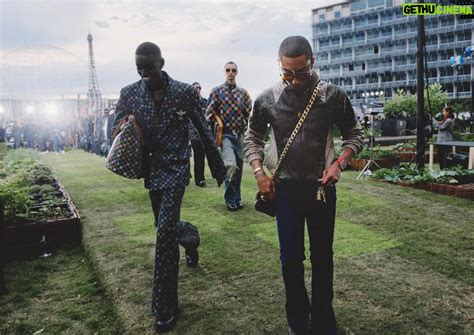 Pharrell Williams Wiki Biography Age Gallery Spouse And More