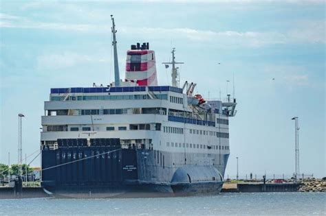 一个刺激的问题？定投基金到底能赚多少钱？python 来告诉你！ 知乎