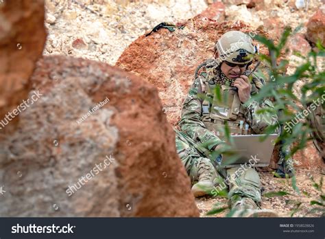 50 Using Radio Communication During Military Operation Images Stock