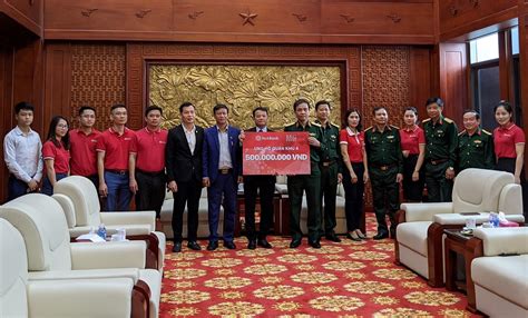 Tập đoàn Brg Và Ngân Hàng Seabank Trao Tặng Hơn 2 Tỉ đồng ủng Hộ Miền Trung