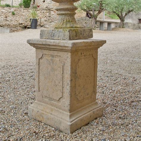SOCLE PIERRE RECONSTITUEE