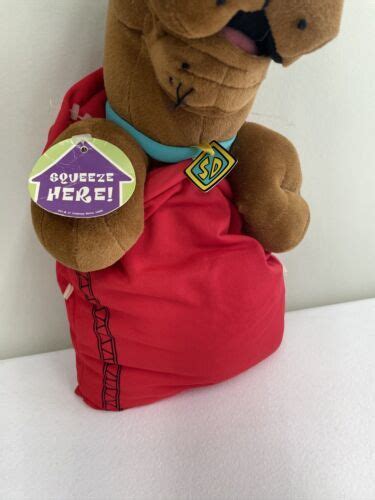 Rare Hanna Barbera Scooby Doo In Red Sleeping Bag Talking Scare Me