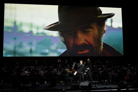 Photo Exclusif Patrick Bruel Scène Spectacle symphonique Claude