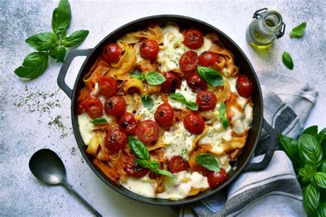 The Best Cheesy Minced Beef Pasta Bake Recipe Eric Lyons