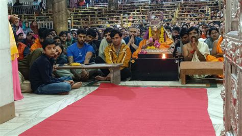 Mp Indian Cricketers Offer Prayers At Mahakaleshwar Temple In Ujjain