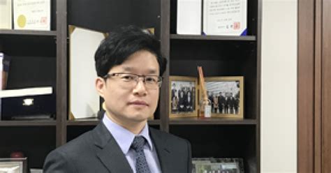 실수로 마약사건에 연루되어 수사 받거나 기소됐다면 신속하게 마약사건 경험 많은 변호사 선임해야