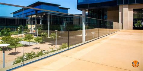 Best Exterior Glass Railing Panels And Systems Viva Railings