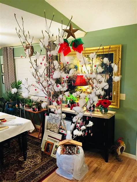 Pin By Lynnette Dearman On Filipino Christmas Tree Christmas