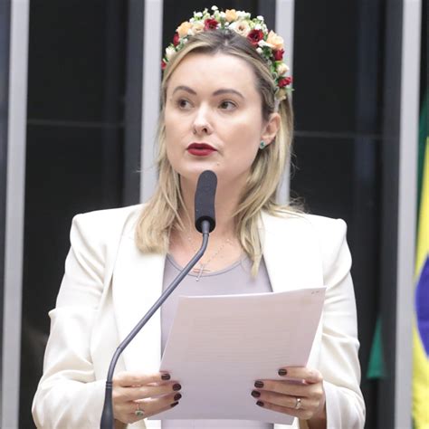 Júlia Zanatta Propõe Antecipar De 50 Para 40 Anos Idade Mínima Da Mamografia No Sus Júlia Zanatta