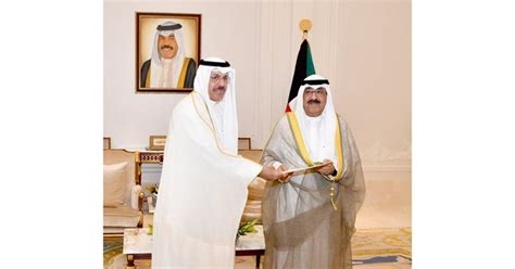 ولي العهد الكويتي يعيد تعيين أحمد نواف رئيسا للوزراء