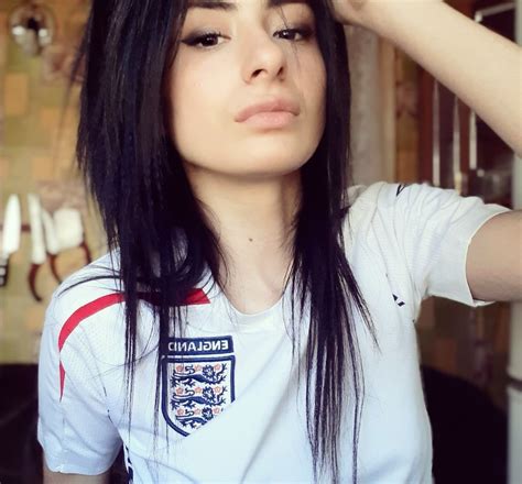 Modelo Webcam Kitty Kissi Chat And Show De Sexo En Vivo Gratis Stripchat