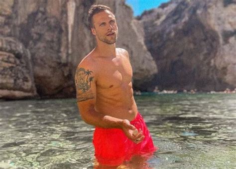 Сензационни новини скандали и конспирации от България и света