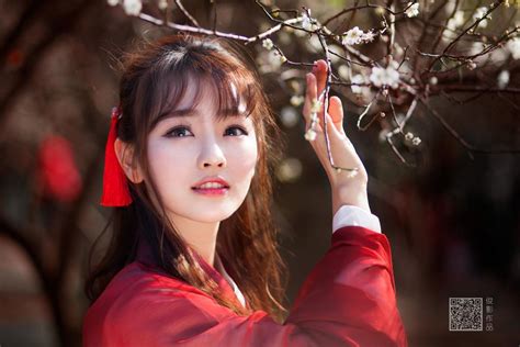 女神节后送给宅男的小福利，python爬取图虫网美女照片 知乎