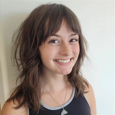 14 Volume Boosting Layered Shoulder Length Cuts For Thin Hair