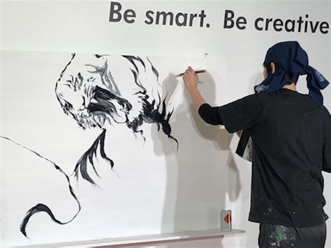 銭湯絵師見習いでモデルの勝海麻衣氏が盗作騒動 手元に怪しげな紙を発見 その結果謝罪ツイート TABLO