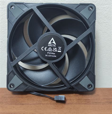 Вентилятор для корпуса Arctic P12 Max Acfan00280a — купить в интернет
