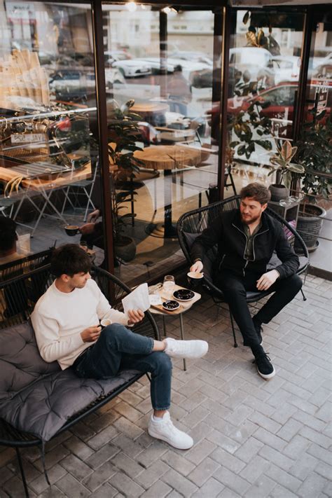 Un Mesaj Sincer pentru Cei Care Vor Să Deschidă o Cafenea