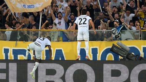 Protesterna Från Milans Curva Sud Eskalerar