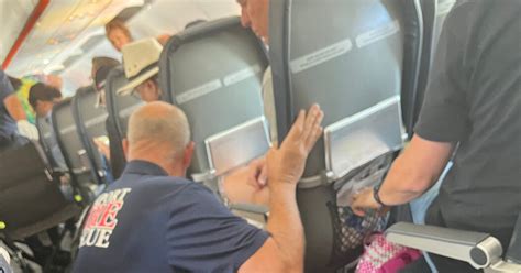 4 People Injured As ‘severe Turbulence Rocks Flight To Florida