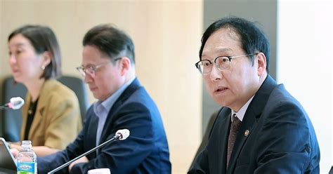 정인교 본부장 제10차 수출현장지원단 한류 연계 수출 간담회 주재