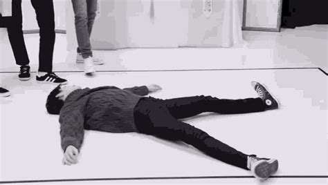 Yeonjun Game Over  Yeonjun Game Over  を見つけて共有する