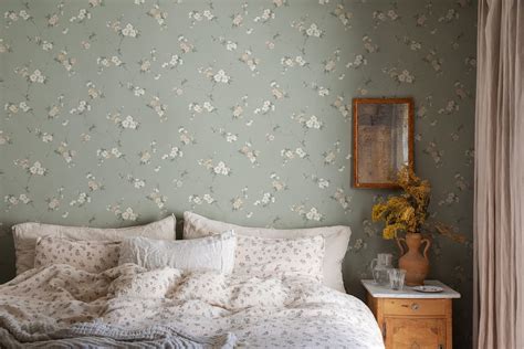 Engla Sage Green Sandberg Wallpaper