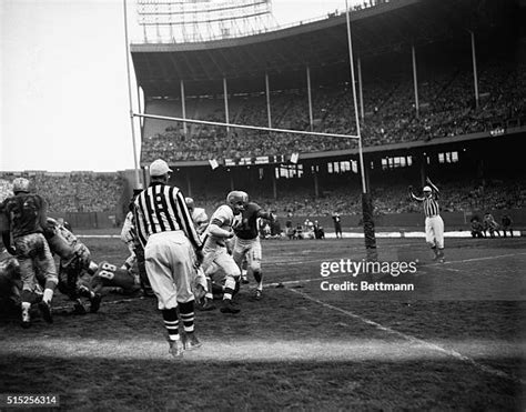 120 Otto Graham Cleveland Browns Photos And High Res Pictures Getty Images