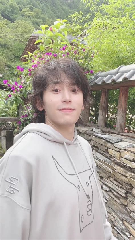 Cute Chinese Guy R Tiktok