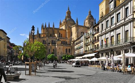 Plaza Mayor Y Catedral De Segovia España — Foto Editorial De Stock