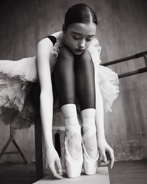 Lily Janneck R Perfectonpointe