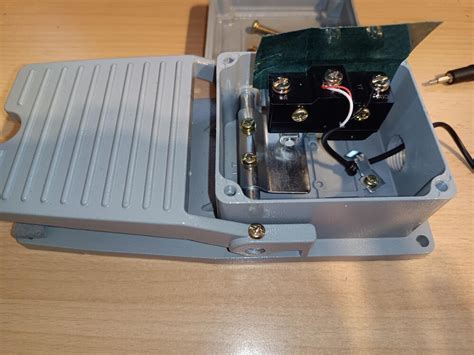 why delay in loop working program to map switches to keyboard strokes programming arduino