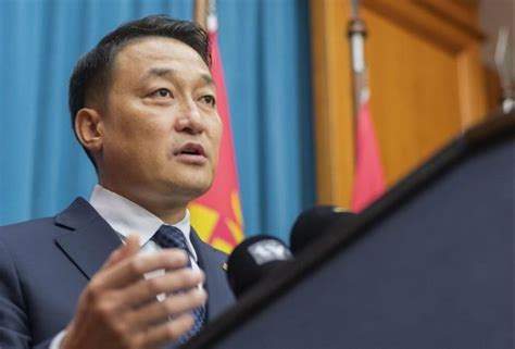 Д Амарбаясгалан Надад ч дарамт шахалт мэдрэгдэж байна