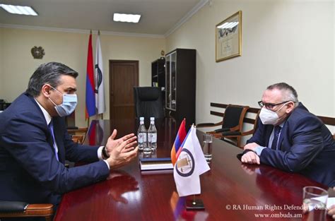 Թաթոյանը հանդիպել է ՀՀ ում Չեխիայի դեսպանի հետ Ֆակտոր տեղեկատվական