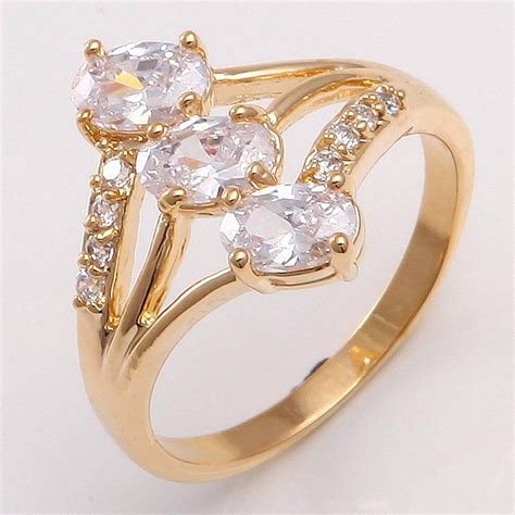 Anillo Oro Laminado 10k Con Zirconias De 6x4mm 7 5 145 00 En