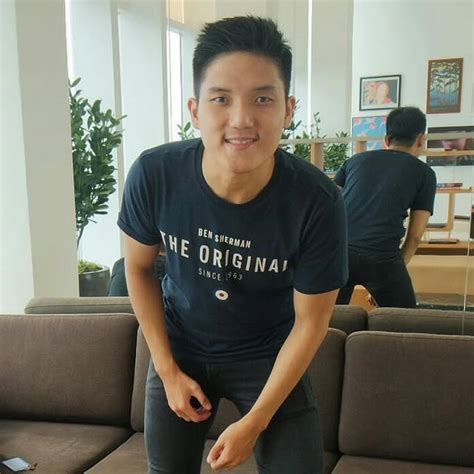 Vincent • 陳德銘 Vincent Tjan • Threads Say More