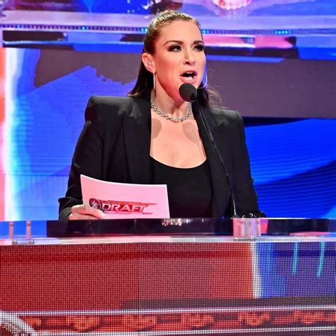 Stephanie Mcmahon Scrolller