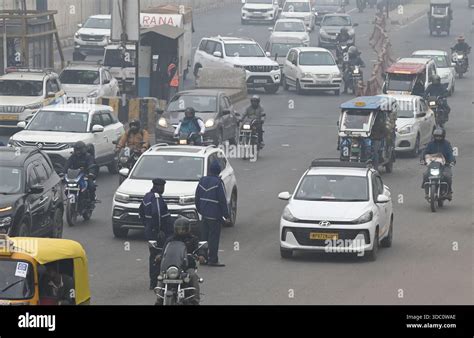 New Delhi India December 18 Delhi Traffic Police And Municipal