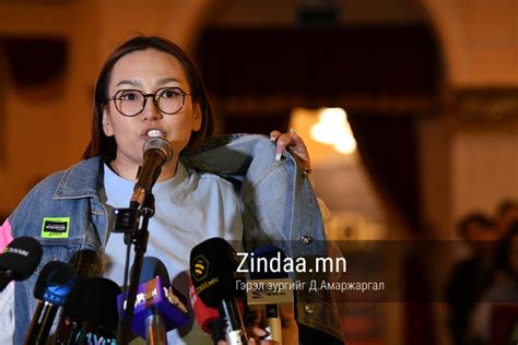 ФОТО Соёл урлагийн салбарынхан цалингаа нэмэхийг шаардаж Соёлын сайдад хандлаа