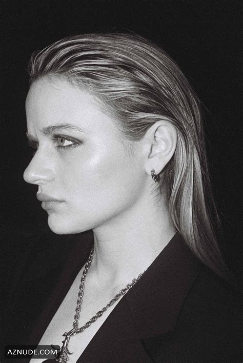 Joey King Photo Shoot From Flaunt Magazine Issue AZNude