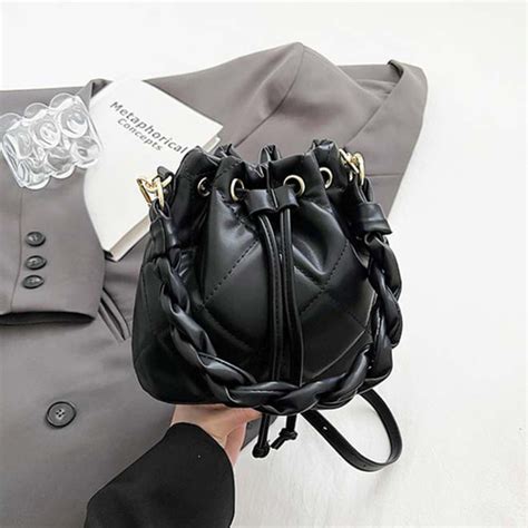 트위스터조리 미니토트크로스백 직장인 대학생 여자 패션가방 에이블리