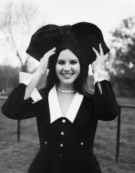 Lana Del Rey Style Clothes Outfits And Fashion CelebMafia