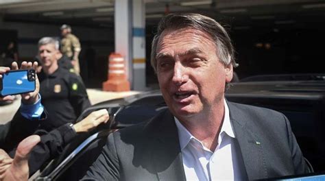 Allanan La Casa De Jair Bolsonaro Por Falsificación De Certificados De